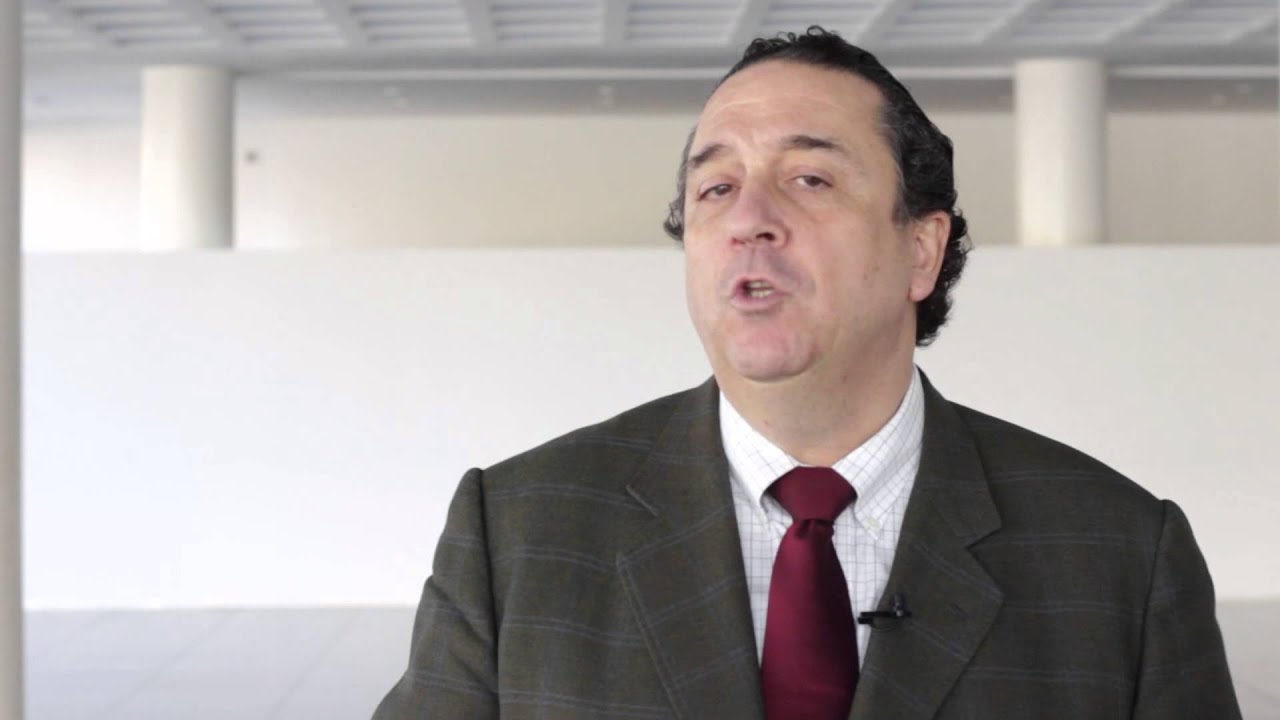"El Dr. Soler nos felicita las Navidades" - YouTube