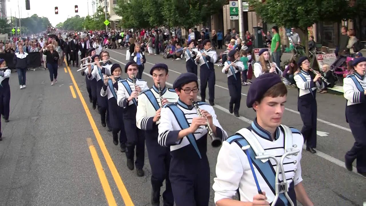 IHS Marching Band at the 2014 17th of May Ballard Parade - YouTube