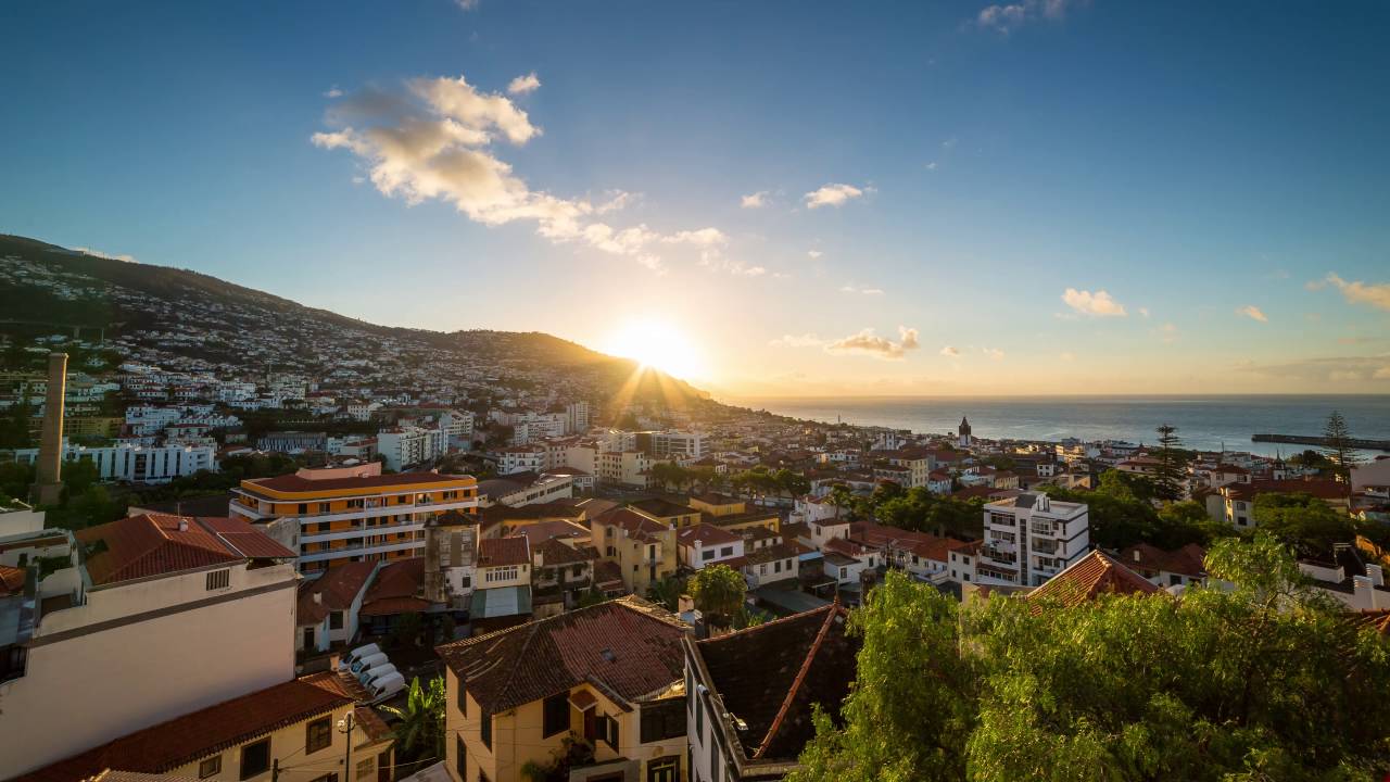 FUNCHAL Madeira sunrise timelapse 4K - YouTube