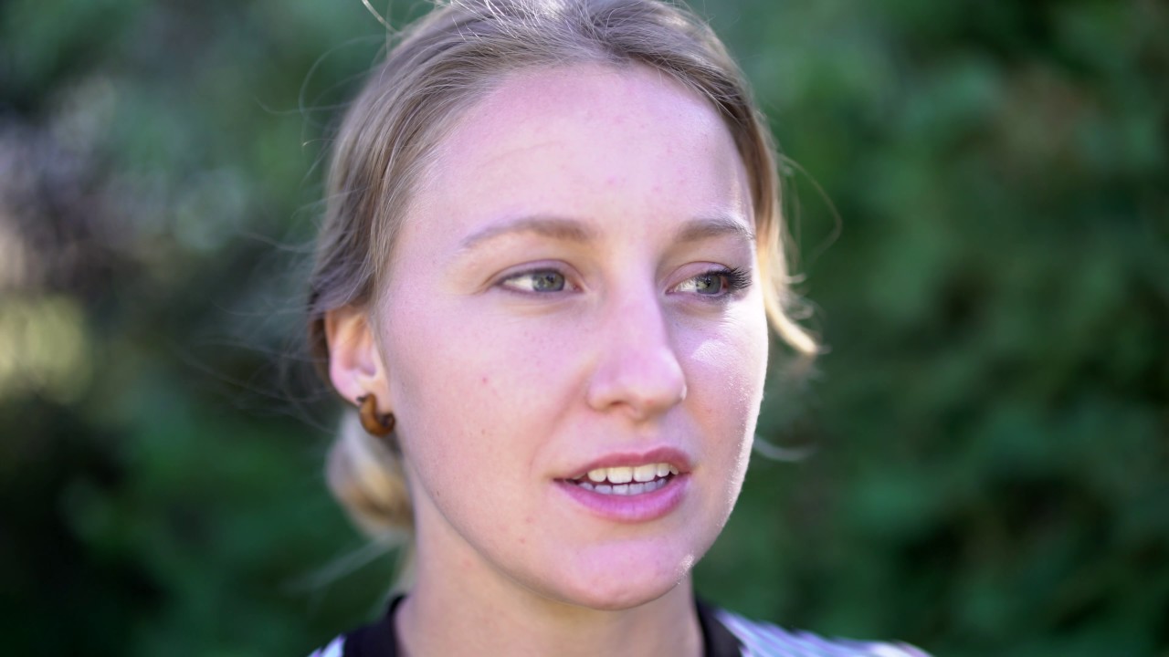 10 Questions with VICTORIA WADDINGTON - YouTube