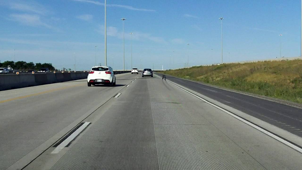 Macdonald-Cartier Freeway (Highway 401 Exits 344 to 336) westbound ...