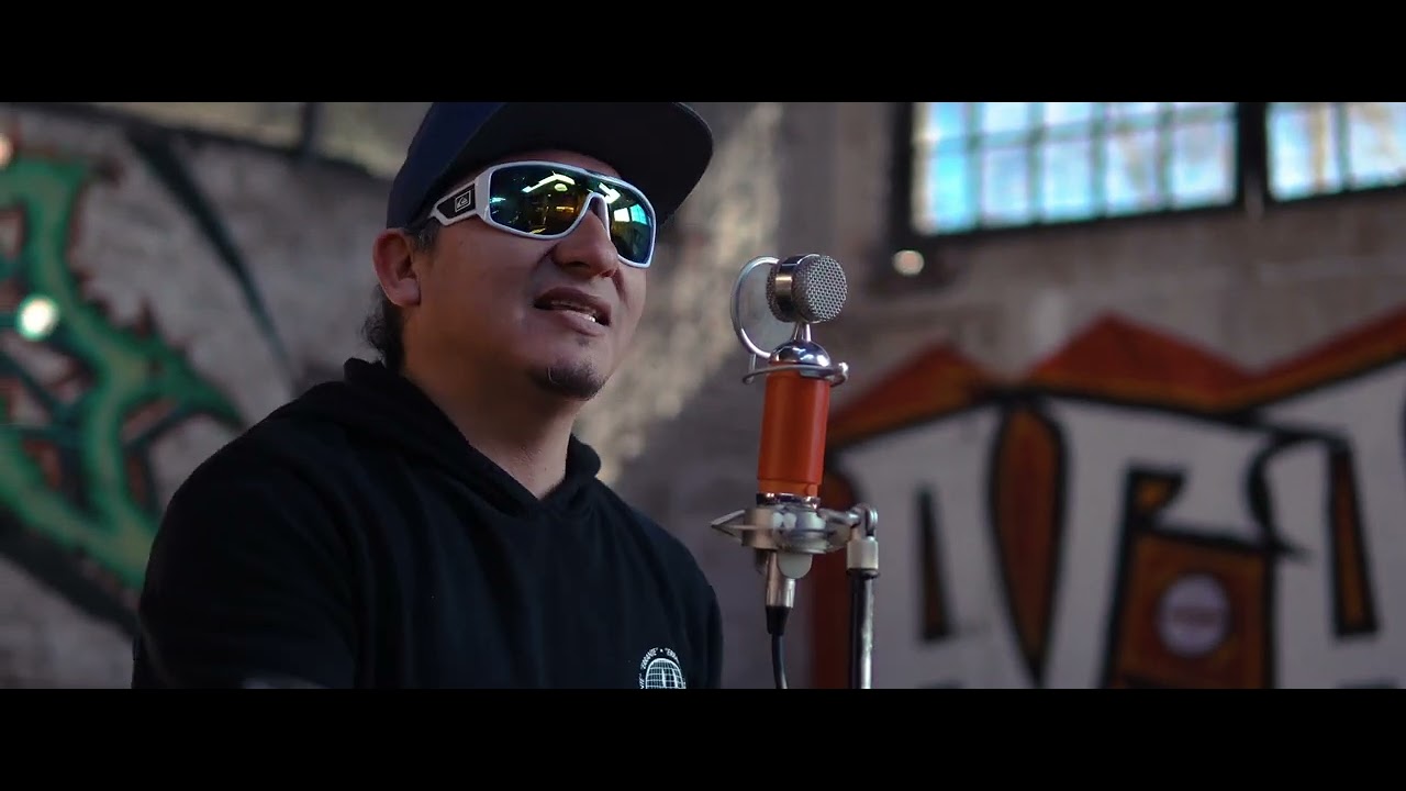 LOS APASIONADOS FT NICO CLEAR PERFECTA VIDEO CLIP - YouTube