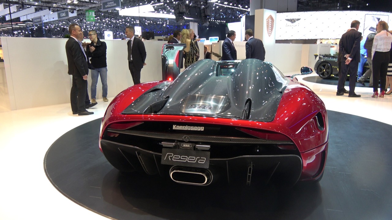 [4k] Koenigsegg Regera red metallic and clearcarob. Stunning! - YouTube