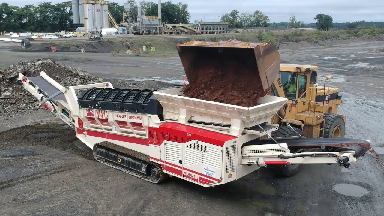 M412 recovering rocks from Clay - YouTube