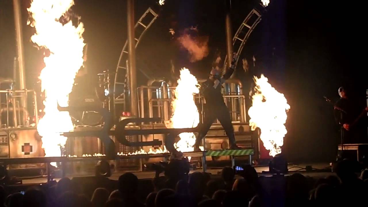 WinterJam 2013 red Feed the Machine - YouTube
