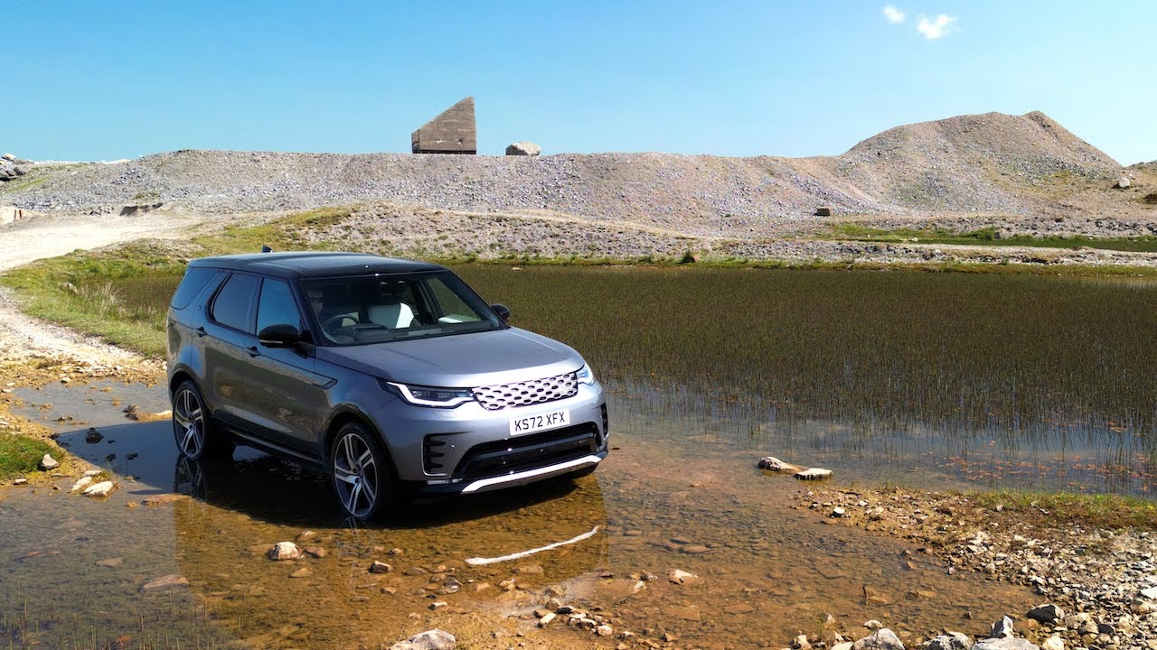 Car review: Land Rover Discovery - YouTube