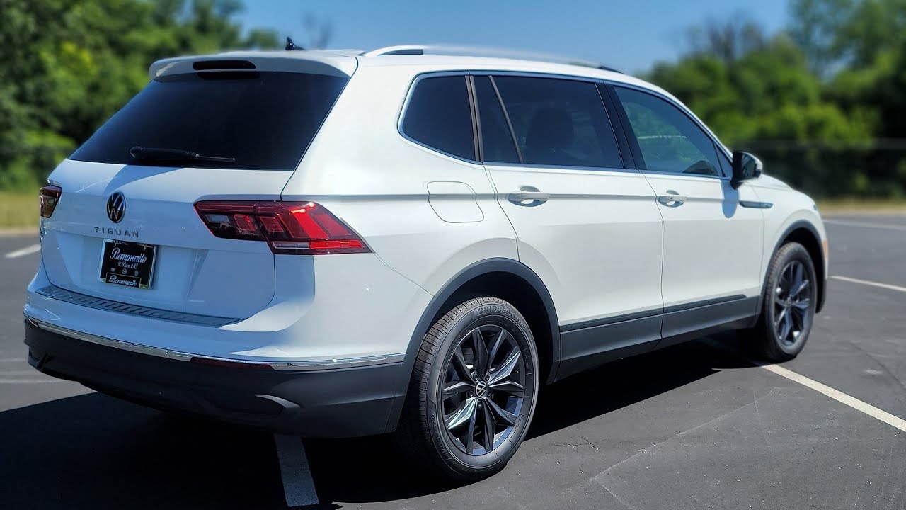 2023 VW Tiguan SE 360° quick view - YouTube