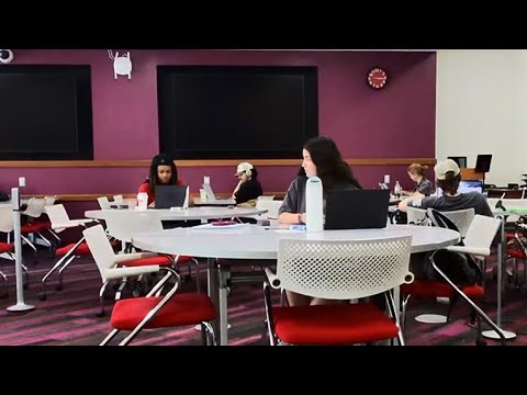Blasting INAPPROPRIATE songs in the library prank 