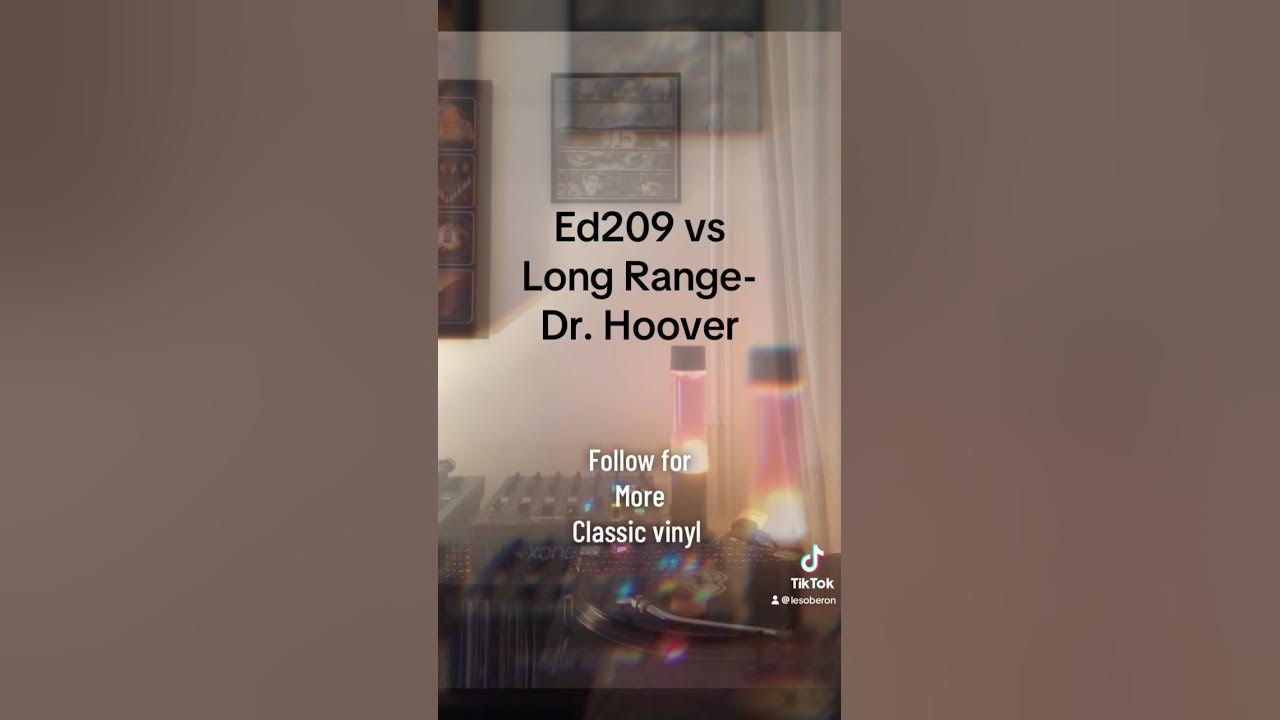 Ed209 vs. Long Range- Dr. Hoover 2005 #techno #oberon #breakbeat #rave #vinyl - YouTube