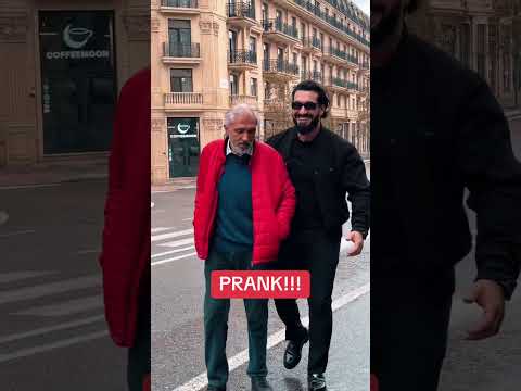 Məhəbbət və Şükran Prank.  #bakucitytour #funny #bakuazerbaijan #humor #mehebbet #sukran #gülməli