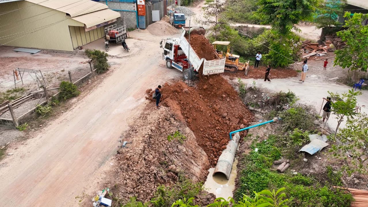 New Hard Work Loading Of Power Mini KOMATSU DOZER D21P Delete Drainages ...