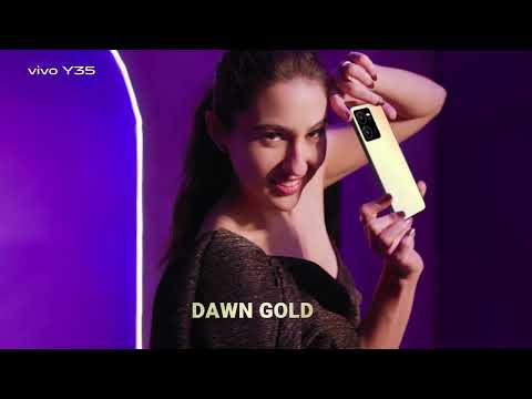 Watch Sara Ali Khan make heads turn with her stylish new #vivoY35