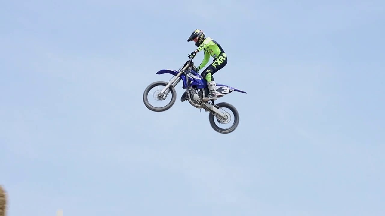 #3 Mike Brown Wins 2019 FXR 125 Pre-Mix in Calgary - YouTube