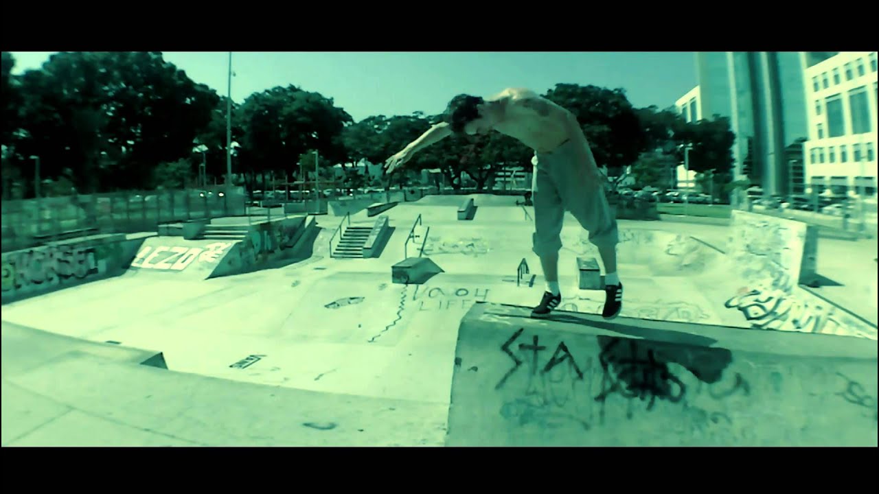 (RED BULL israel) commercial parkour 2011 - YouTube