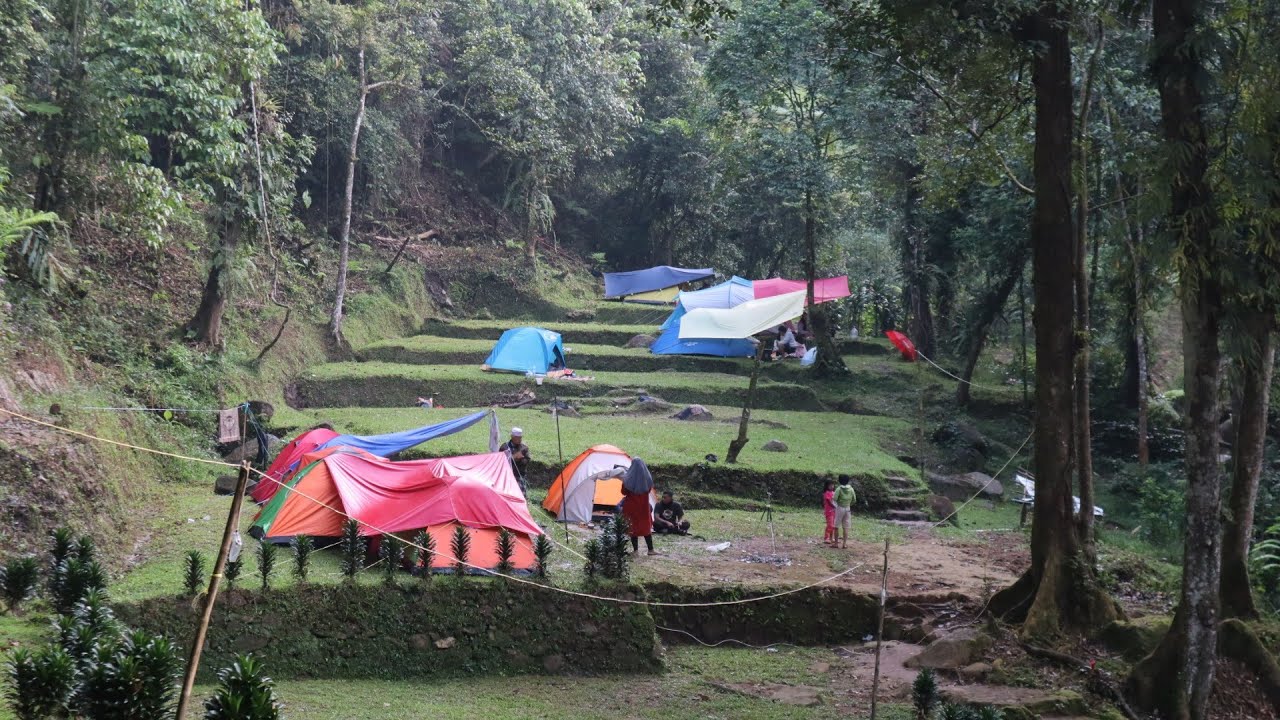 Camping di Kancil Camp / Cidahu Camping Ground, Taman Nasional Gunung ...