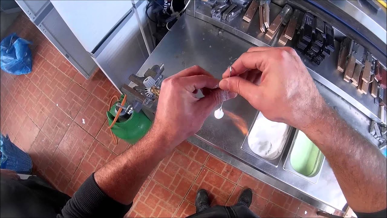 How to apply luminous powder coating on lead weights. - YouTube