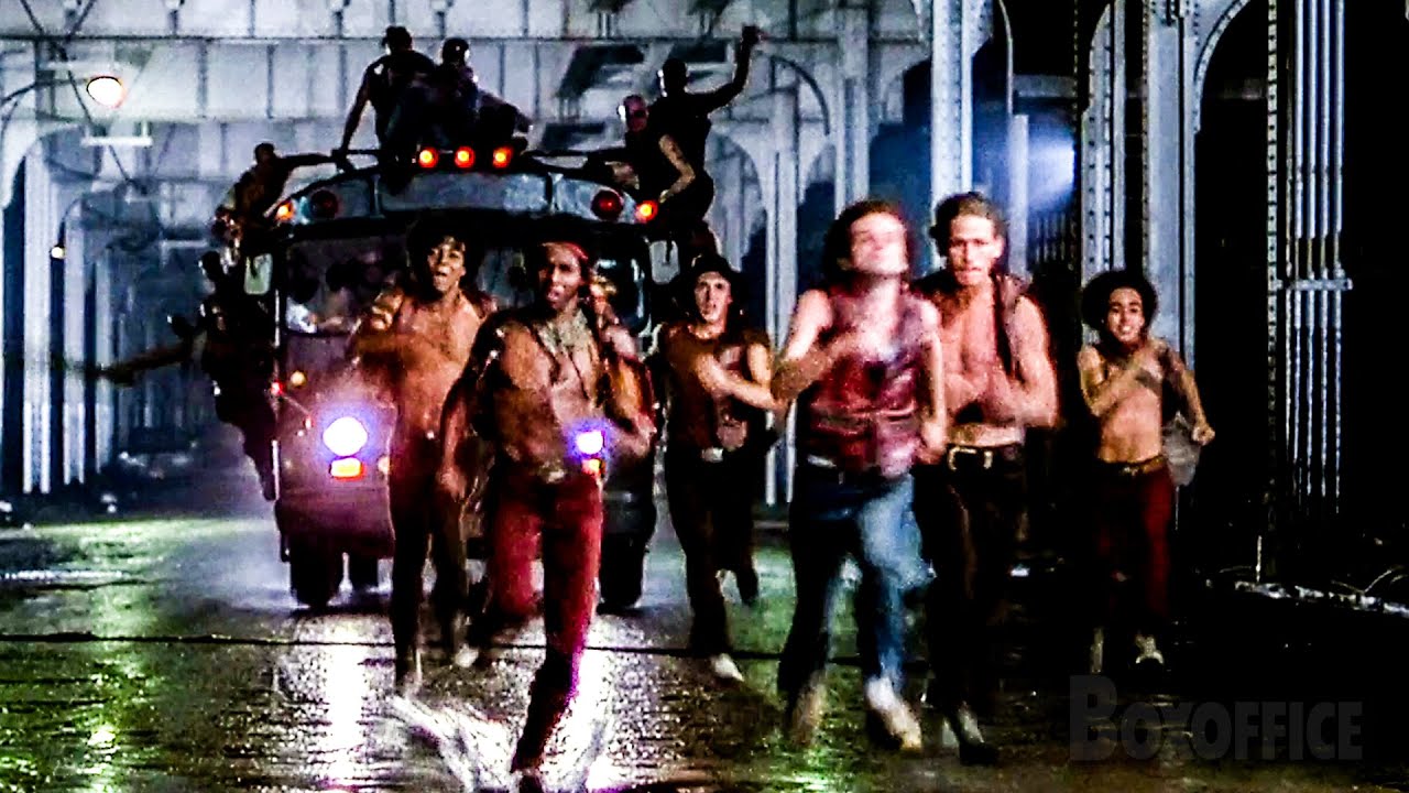 A bus full of punks | The Warriors | CLIP - YouTube