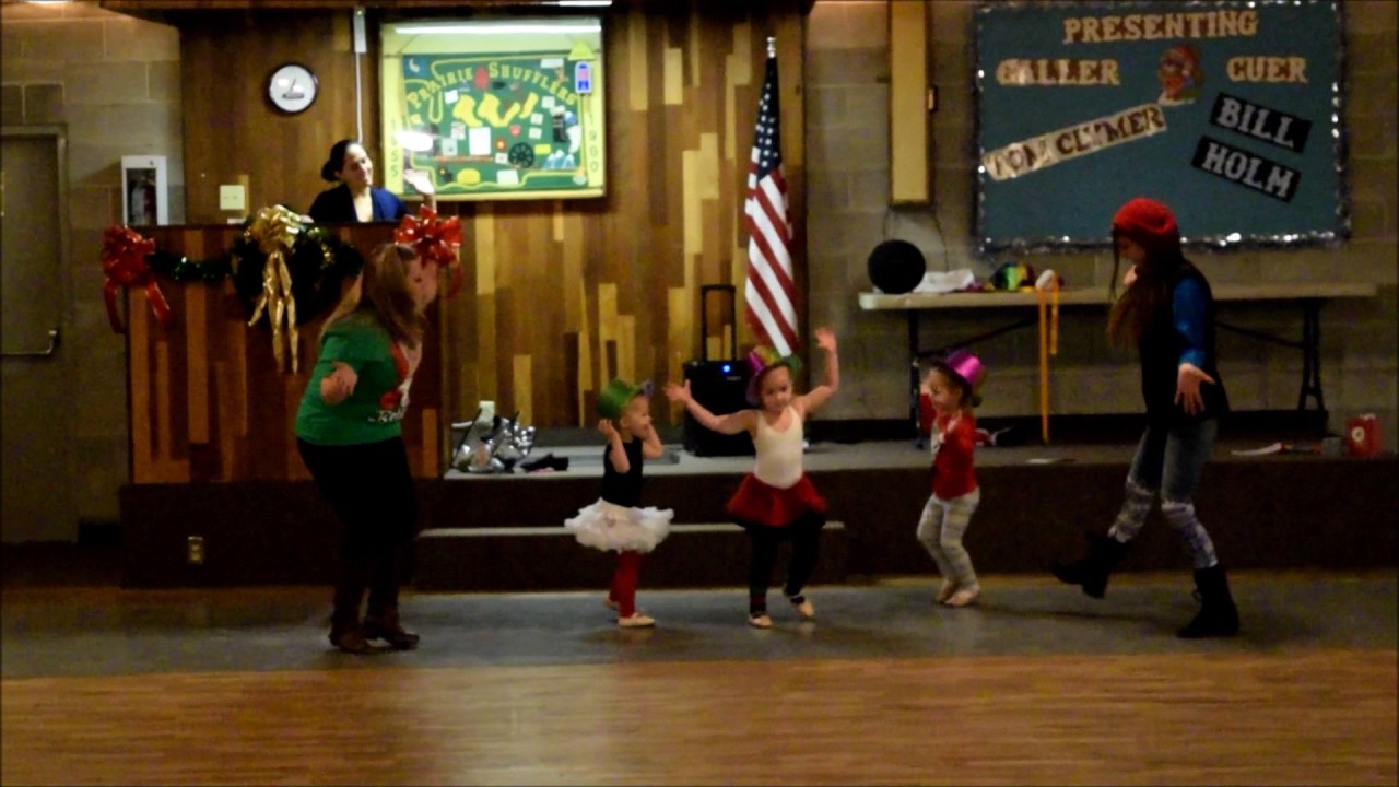 Daniela christmas dance 2016 Ballet - YouTube