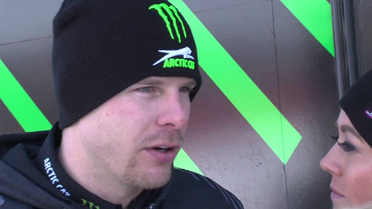 Carly Aplin talks to Tucker Hibbert | AMSOIL Champsionship Snocross ...
