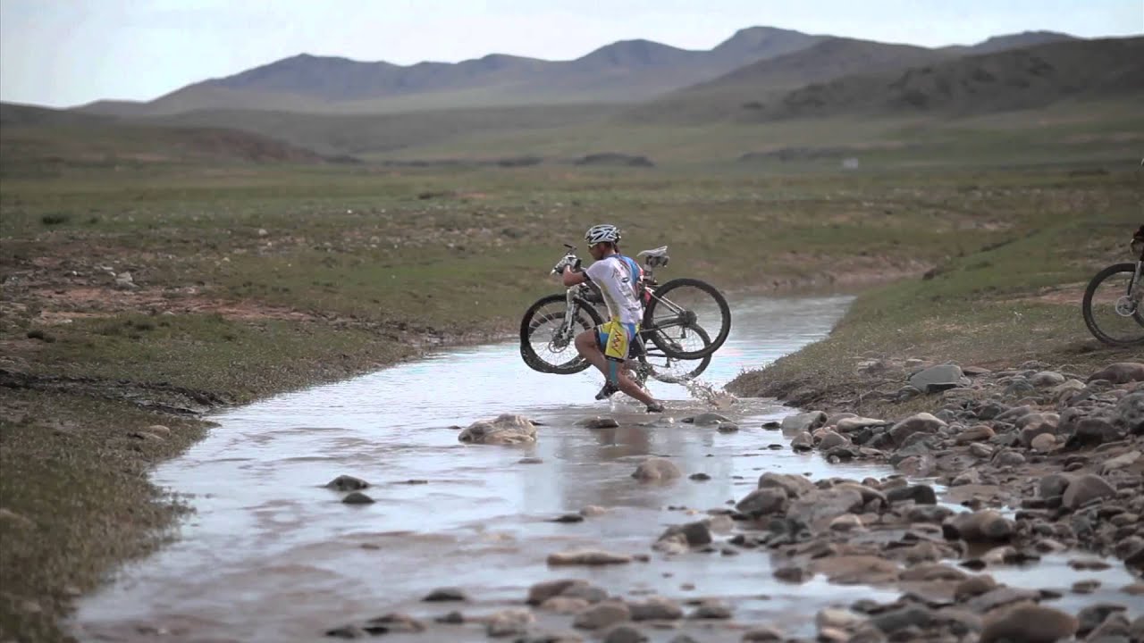 Most epic race on earth - Be a Khan! - YouTube