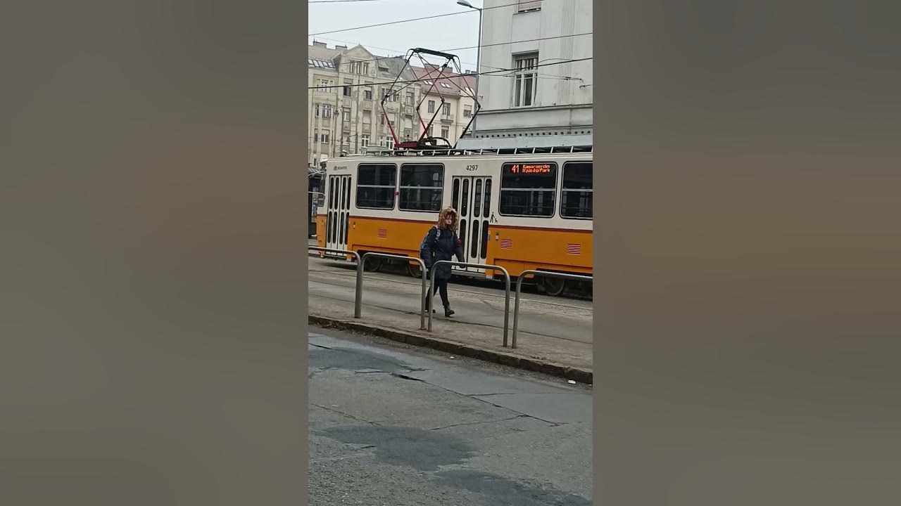 Terelve közlekedő 41-es villamos - YouTube