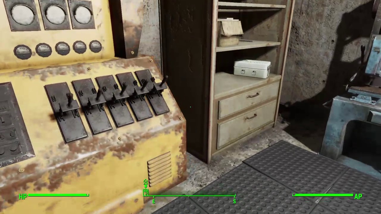 Fallout 4 Unlimited Ammo pistol found master lock pick required - YouTube