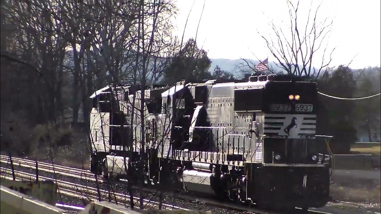 NS 4729 and 6937 lumber by just by them selves with no freight - YouTube