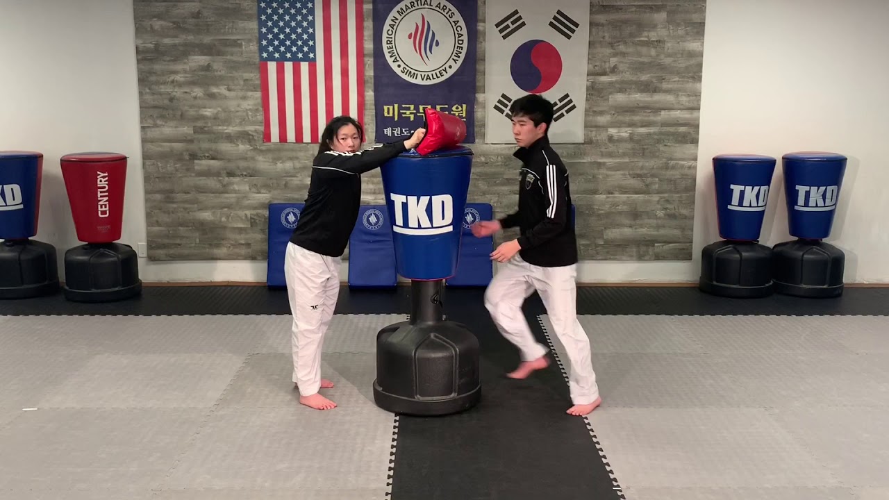 Essential Crescent Kicks for Olympic Taekwondo Athletes - YouTube