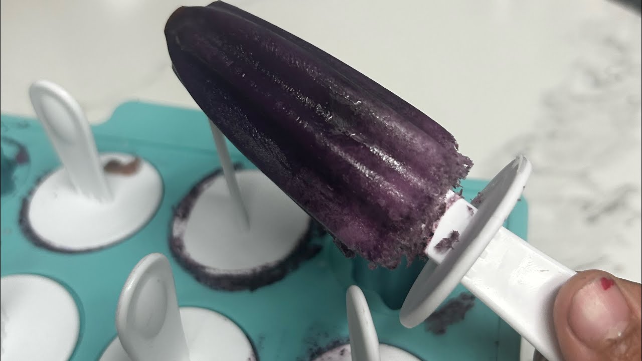 How to make healthy dog popsicle(s) for your dog! - YouTube