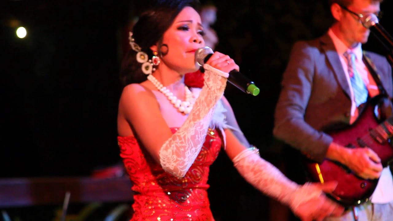 MISS SARAWAN NYEVE 2015/6 - YouTube