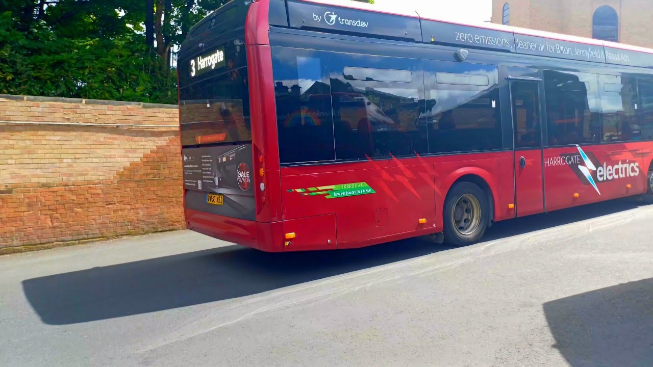 *Amazing electrics* THBC volvo 7900E on route 3 to Jennyfield - YouTube