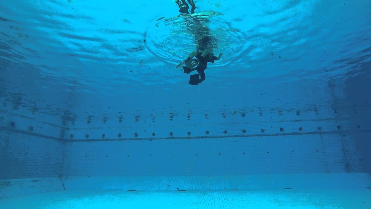 basic freediving rescue - YouTube