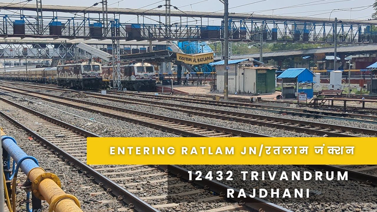 12432/Trivandrum Rajdhani express entering Ratlam Jn - YouTube
