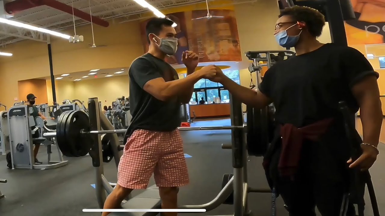 She’s the STRONGEST female I’ve EVER met! 355lb/161kg - 153lb/69kg ...