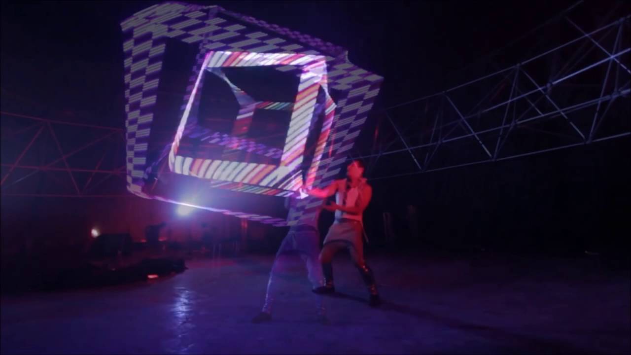 LED Spinning Cube - YouTube