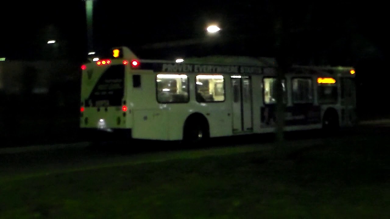 SEPTA BUS: NEW FLYER D40LF 5934 ON ROUTE: 37 - YouTube