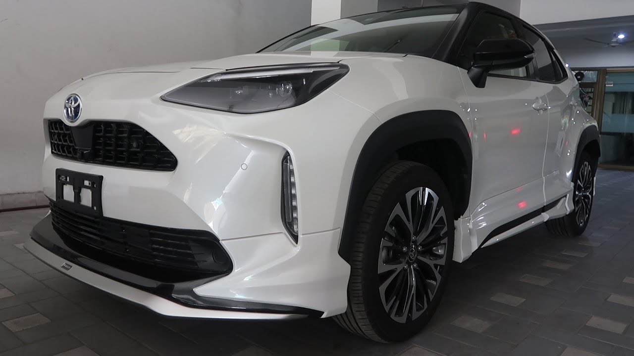 Toyota Yaris Cross Hybrid 1500 cc | Detailed Review | Price, Specs ...