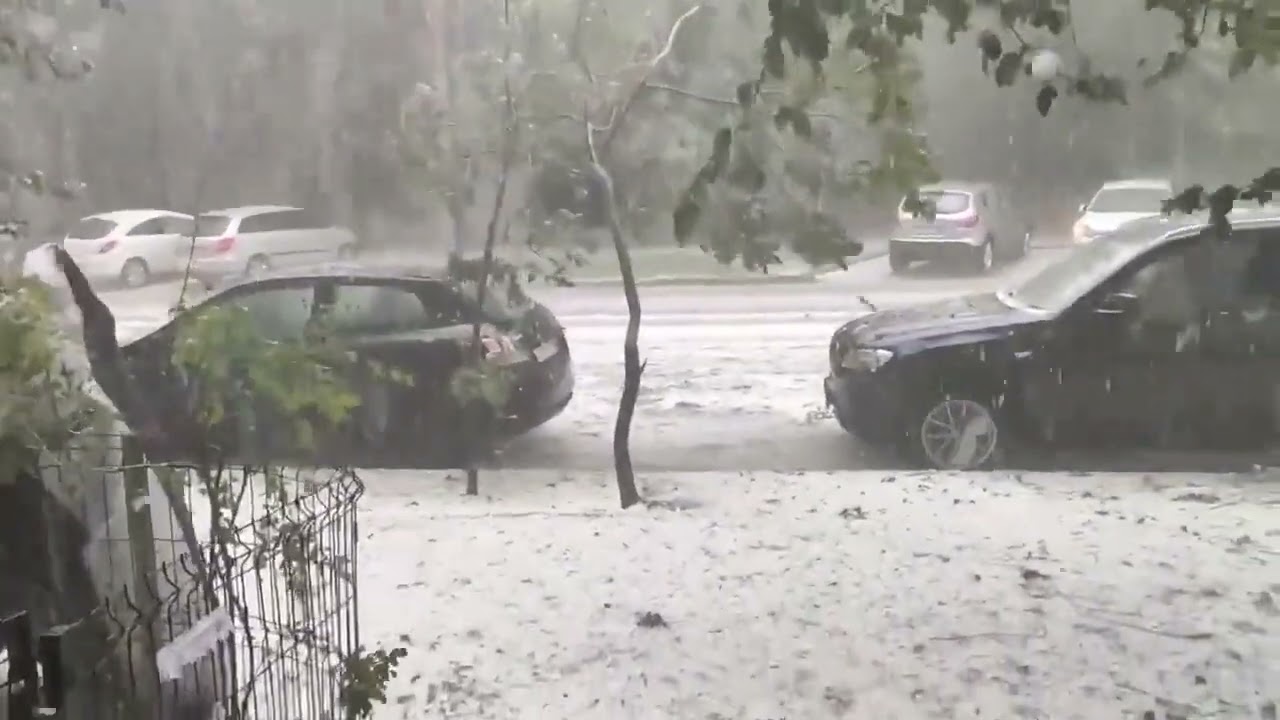 Huge storm hits Romania ! ⚠️ Heavy hail in Bucharest. - YouTube