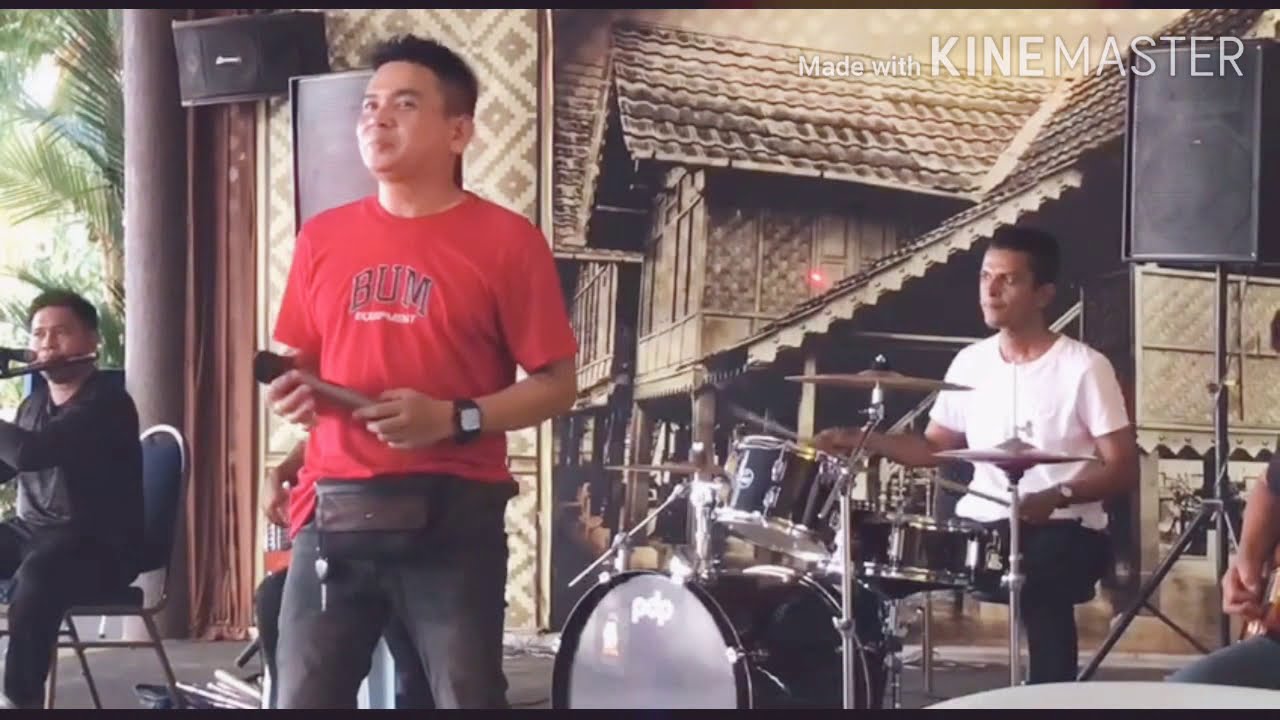 OH! FATIMAH COVER BY NADZ FEAT D'MISSION BAND - YouTube