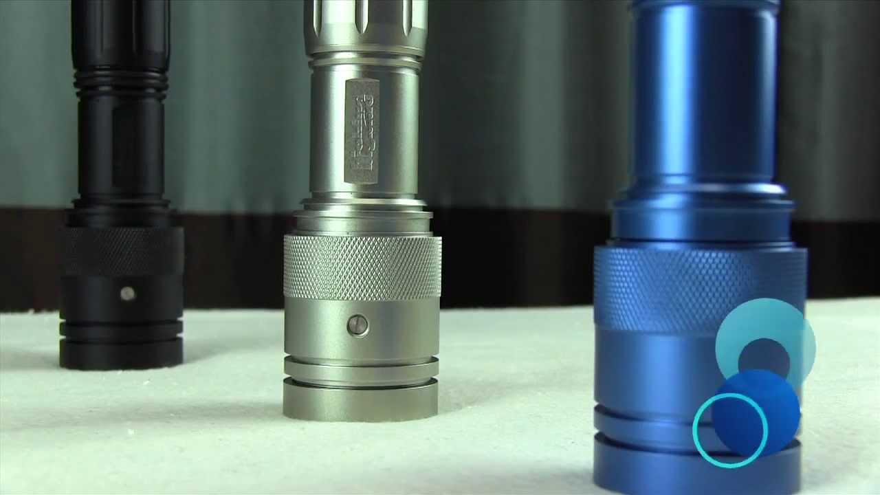 Bigblue Dive Lights CF250M Dive Flashlight - YouTube