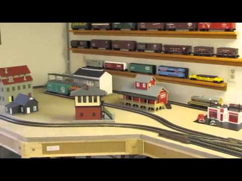 Bob's train layout - YouTube