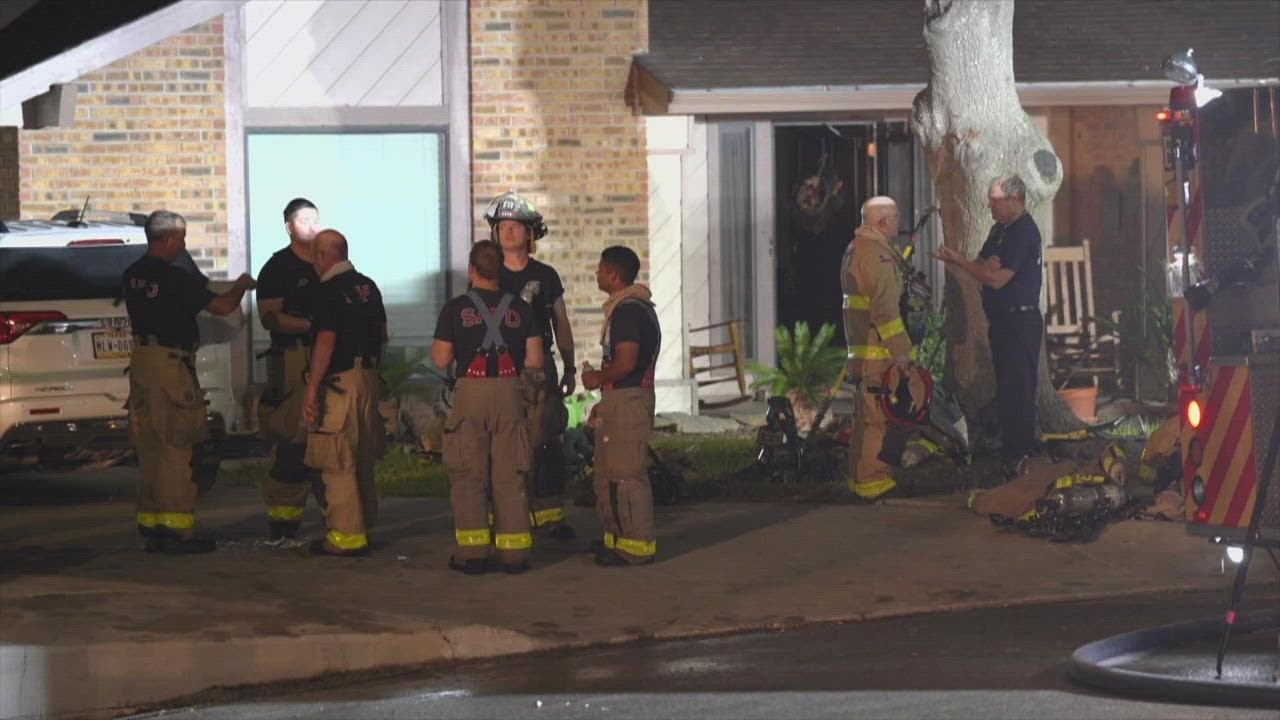 Fire crews rescue man from burning northside home - YouTube