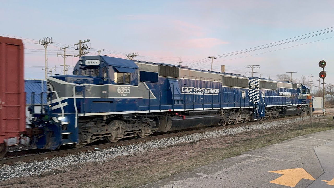 3/6/24 6:37pm LSRC 6352, 6355 Clio Depot southbound W Vienna - YouTube