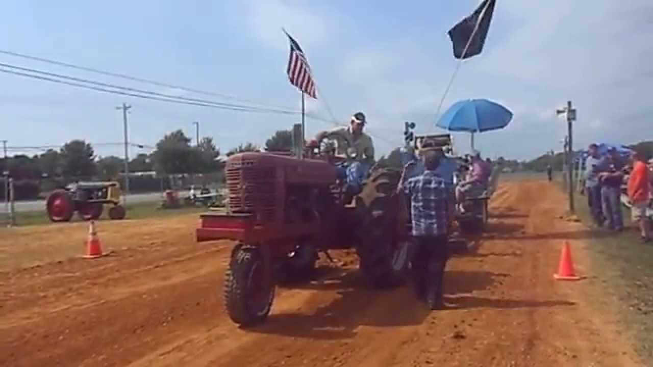 Tony Wheatley pulling his Super M. - YouTube