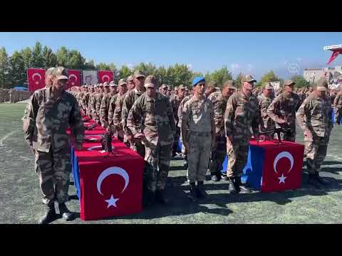 BİN 963 BEDELLİ ASKER TÖRENLE YEMİN ETTİ