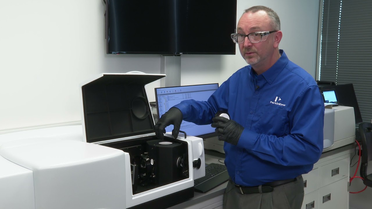 How do you use a small spot kit on Lambda 1050+ with 150 mm sphere? - YouTube