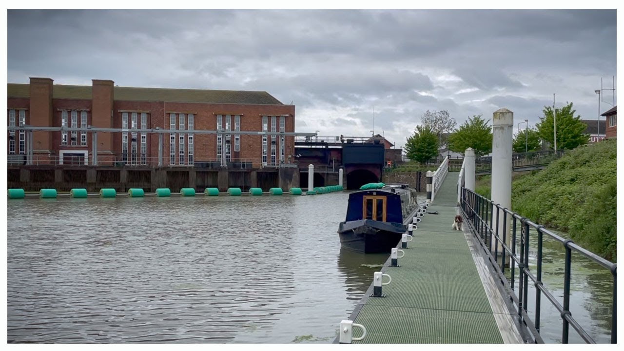 388 - Off-Piste Narrowboating || The Black Sluice and South Forty Foot ...
