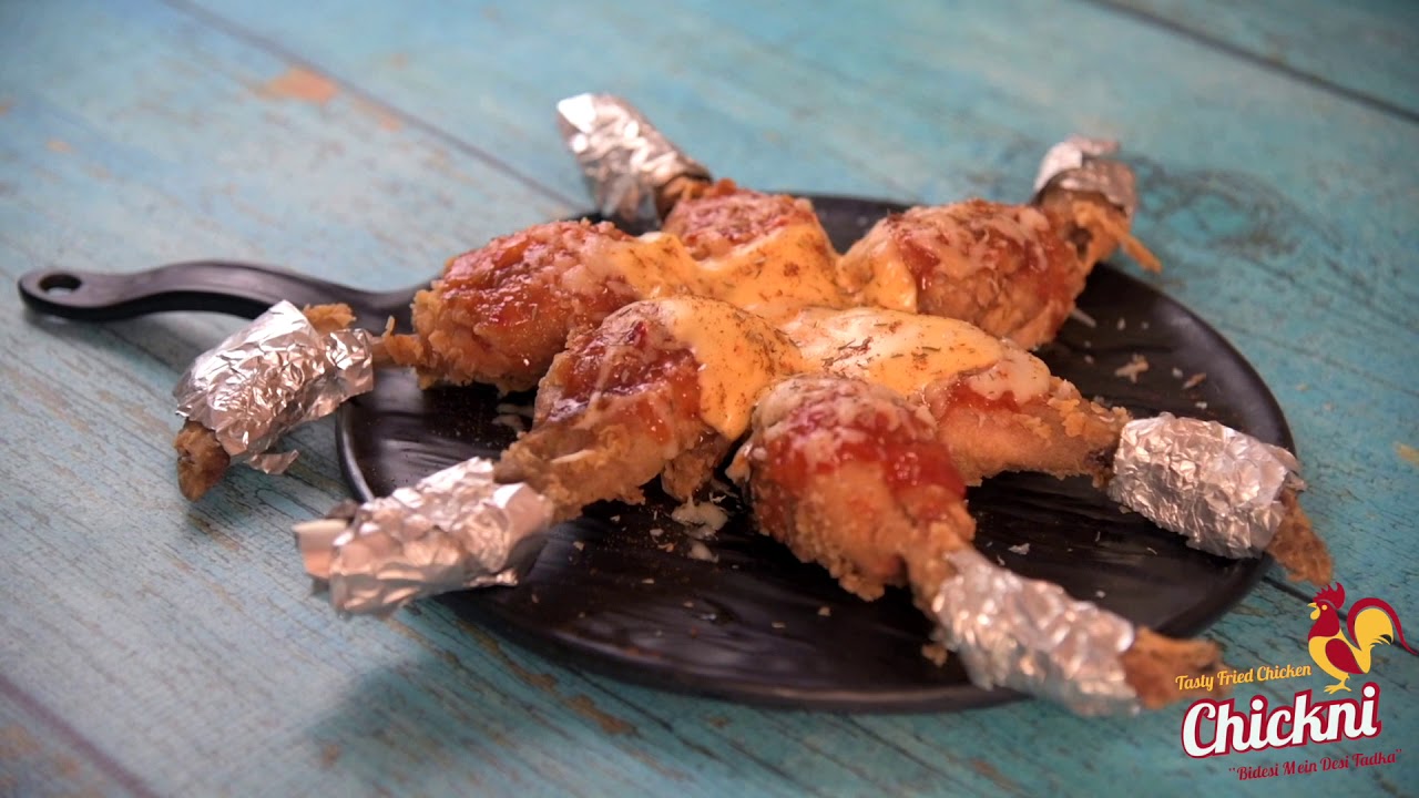 Chickni Momo Burger Fried chicken - YouTube