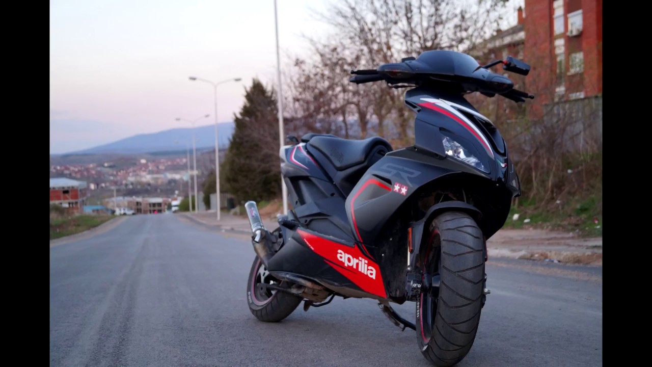 Aprilia SR 50r / Wheelie - YouTube