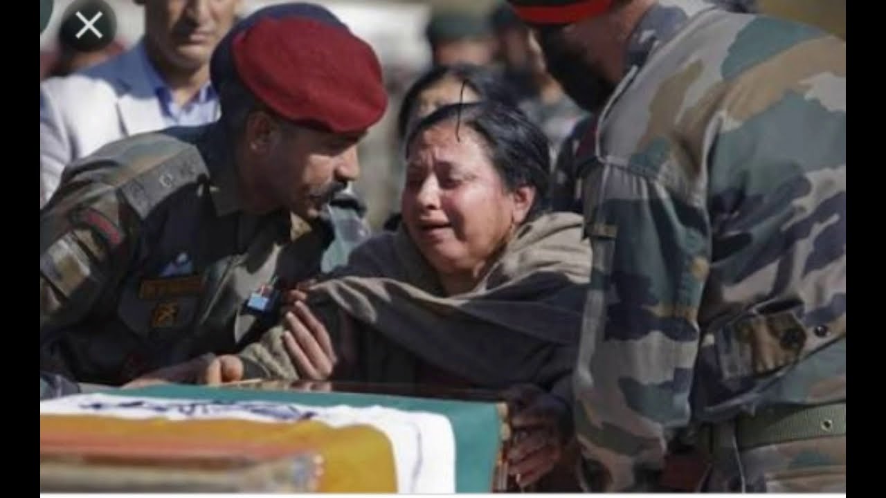 Tribute to the soldiers who died for India - YouTube